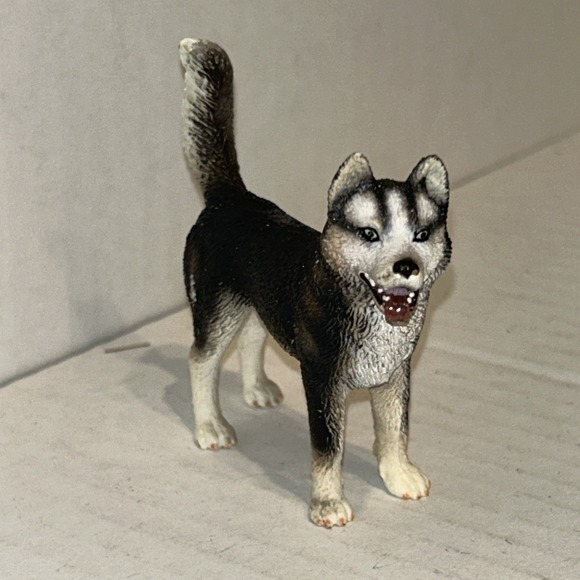 Dog | Schleich Husky Retired 207 Plastic Dog Figurine 16371 E3 | Poshmark